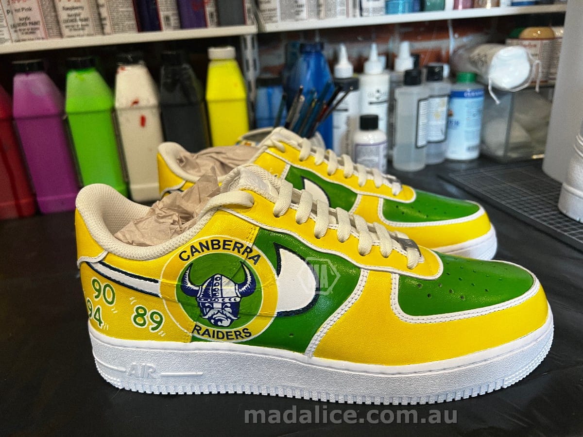 Design your own custom Nike - MAD ALICE CUSTOM KICKS