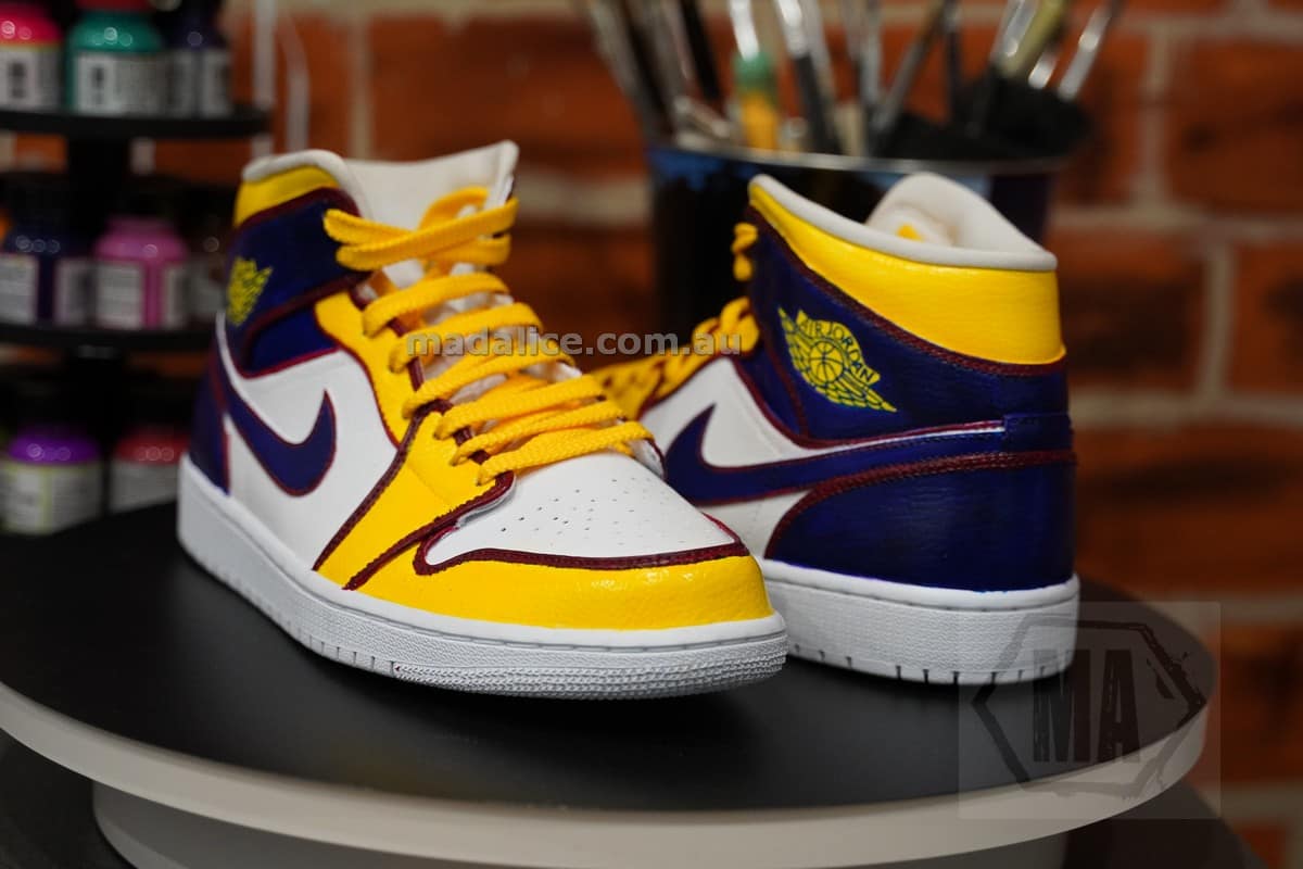 Design your own custom Nike - MAD ALICE CUSTOM KICKS